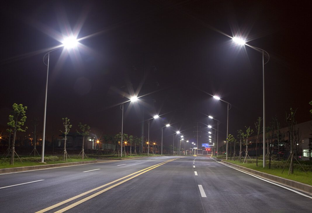 A Step-by-Step Guide To Street Light Installation - Mind Setters